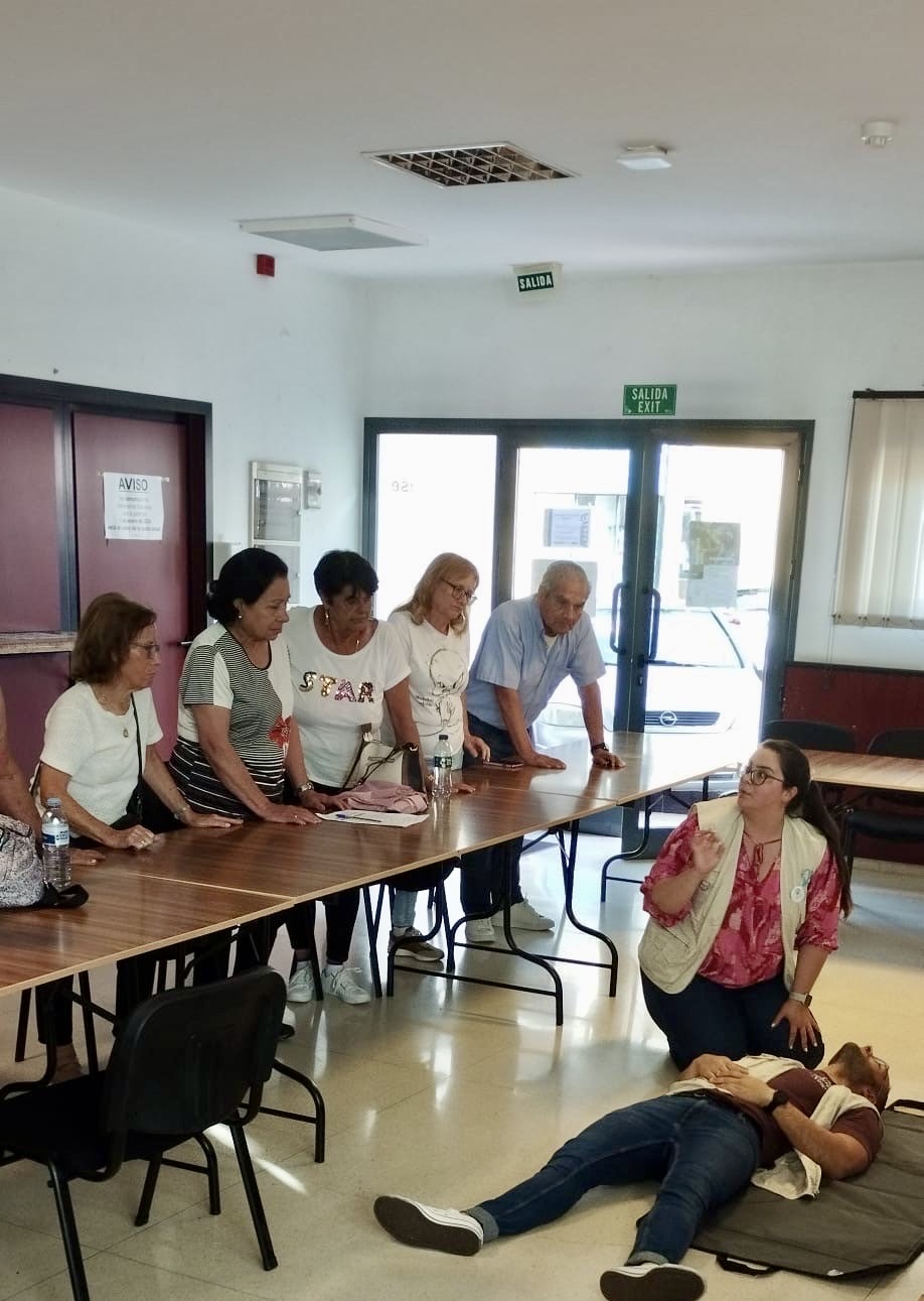 Nunca es tarde para aprender: La ONG Solidaridad Enfermera promueve la ...